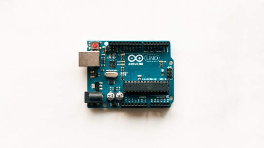 Arduino en lenguaje Ladder | PE Courses by learnformula